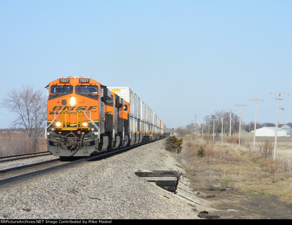 BNSF 7027